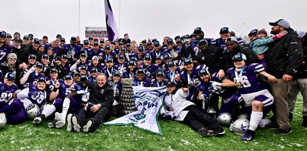 Western blowout Queen’s to win 114th Yates Cup